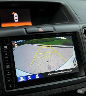 Balts Honda CR-V 2015 Viļņa, ar dzinēja tilpumu 1.60 L un nobraukumu 150 tūkst. km par 12900 €, foto 22 vietnē AUTOMOTO.COM.LV