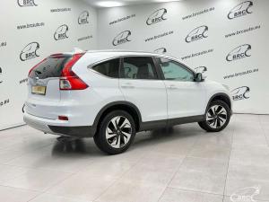 White Honda CR-V 2015 in Vilnius, with an engine capacity of 1.60 L and mileage of 243 thousand km for 12900 €, photo 4 on AUTOMOTO.COM.LV