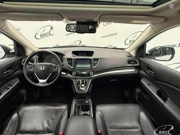 Balts Honda CR-V 2015 Viļņa, ar dzinēja tilpumu 1.60 L un nobraukumu 243 tūkst. km par 12900 €, foto 5 vietnē AUTOMOTO.COM.LV