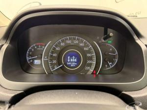 White Honda CR-V 2015 in Vilnius, with an engine capacity of 1.60 L and mileage of 243 thousand km for 12900 €, photo 10 on AUTOMOTO.COM.LV