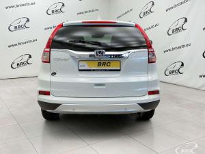 White Honda CR-V 2015 in Vilnius, with an engine capacity of 1.60 L and mileage of 243 thousand km for 12900 €, photo 26 on AUTOMOTO.COM.LV