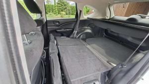 White Honda CR-V 2015 in Kaunas, with an engine capacity of 1.60 L and mileage of 245 thousand km for 11050 €, photo 24 on AUTOMOTO.COM.LV