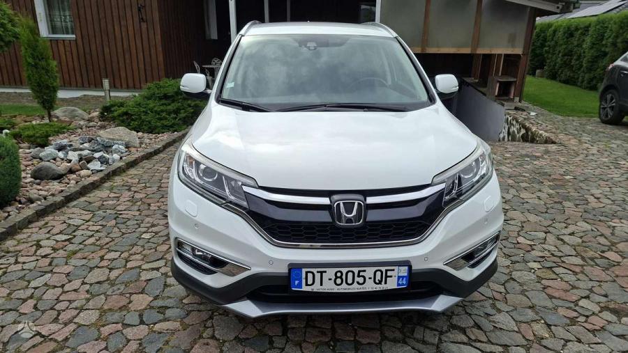 White Honda CR-V 2015 in Kaunas, with an engine capacity of 1.60 L and mileage of 245 thousand km for 11050 €, photo 28 on AUTOMOTO.COM.LV