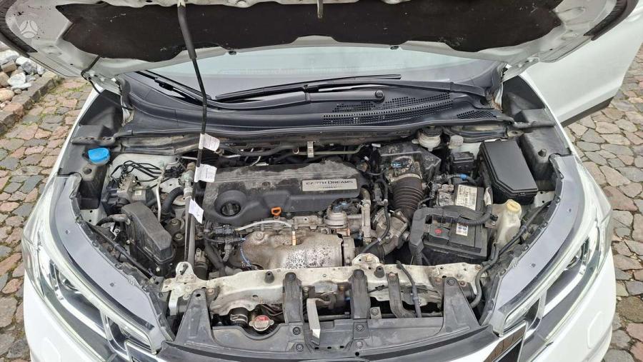White Honda CR-V 2015 in Kaunas, with an engine capacity of 1.60 L and mileage of 245 thousand km for 11050 €, photo 32 on AUTOMOTO.COM.LV