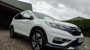White Honda CR-V 2015 in Kaunas, with an engine capacity of 1.60 L and mileage of 245 thousand km for 11050 €, photo 42 on AUTOMOTO.COM.LV