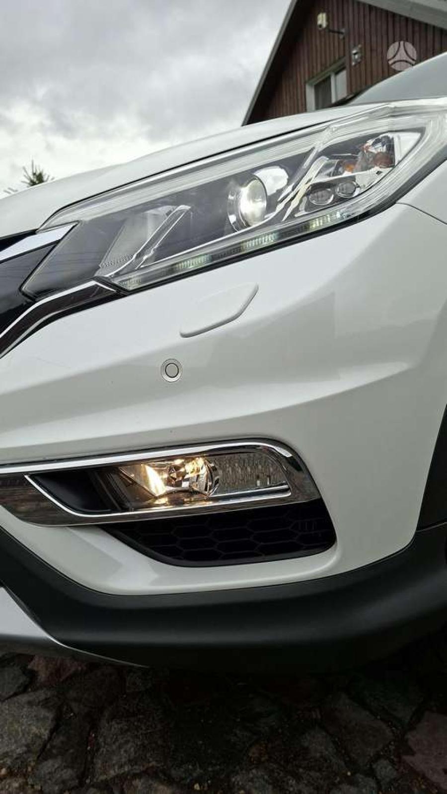 White Honda CR-V 2015 in Kaunas, with an engine capacity of 1.60 L and mileage of 245 thousand km for 11050 €, photo 44 on AUTOMOTO.COM.LV