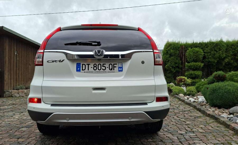 White Honda CR-V 2015 in Kaunas, with an engine capacity of 1.60 L and mileage of 245 thousand km for 11050 €, photo 48 on AUTOMOTO.COM.LV