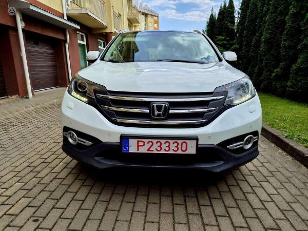 Balts Honda CR-V 2015 Viļņa, ar dzinēja tilpumu 2.20 L un nobraukumu 232 tūkst. km par 12999 €, foto 3 vietnē AUTOMOTO.COM.LV