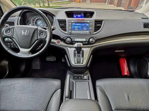 White Honda CR-V 2015 in Vilnius, with an engine capacity of 2.20 L and mileage of 232 thousand km for 12999 €, photo 13 on AUTOMOTO.COM.LV