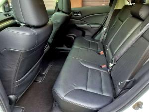 White Honda CR-V 2015 in Vilnius, with an engine capacity of 2.20 L and mileage of 232 thousand km for 12999 €, photo 22 on AUTOMOTO.COM.LV
