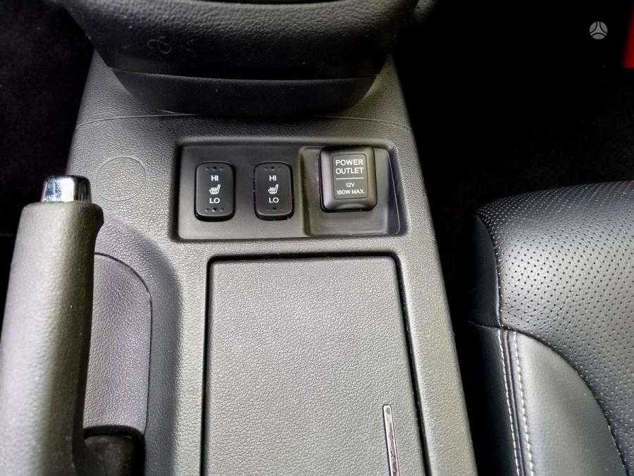 White Honda CR-V 2015 in Vilnius, with an engine capacity of 2.20 L and mileage of 232 thousand km for 12999 €, photo 34 on AUTOMOTO.COM.LV
