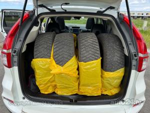 White Honda CR-V 2016 in Tallinn, with an engine capacity of 2.00 L and mileage of 0 thousand km for 14999 €, photo 10 on AUTOMOTO.COM.LV