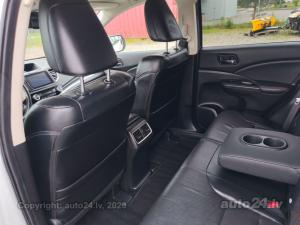 Balts Honda CR-V 2016 Tallina, ar dzinēja tilpumu 1.60 L un nobraukumu 190 tūkst. km par 13999 €, foto 12 vietnē AUTOMOTO.COM.LV