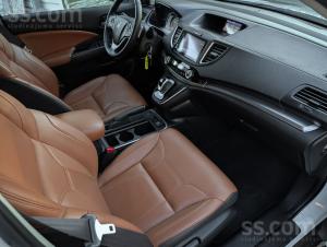 Balts Honda CR-V 2016 Jūrmala, ar dzinēja tilpumu 1.60 L un nobraukumu 250 tūkst. km par 14550 €, foto 23 vietnē AUTOMOTO.COM.LV
