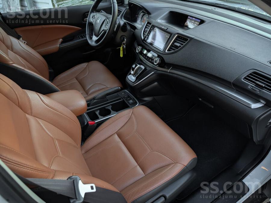 Balts Honda CR-V 2016 Jūrmala, ar dzinēja tilpumu 1.60 L un nobraukumu 250 tūkst. km par 14550 €, foto 23 vietnē AUTOMOTO.COM.LV