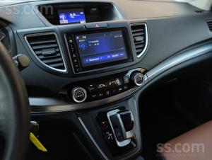 Balts Honda CR-V 2016 Jūrmala, ar dzinēja tilpumu 1.60 L un nobraukumu 250 tūkst. km par 14550 €, foto 26 vietnē AUTOMOTO.COM.LV