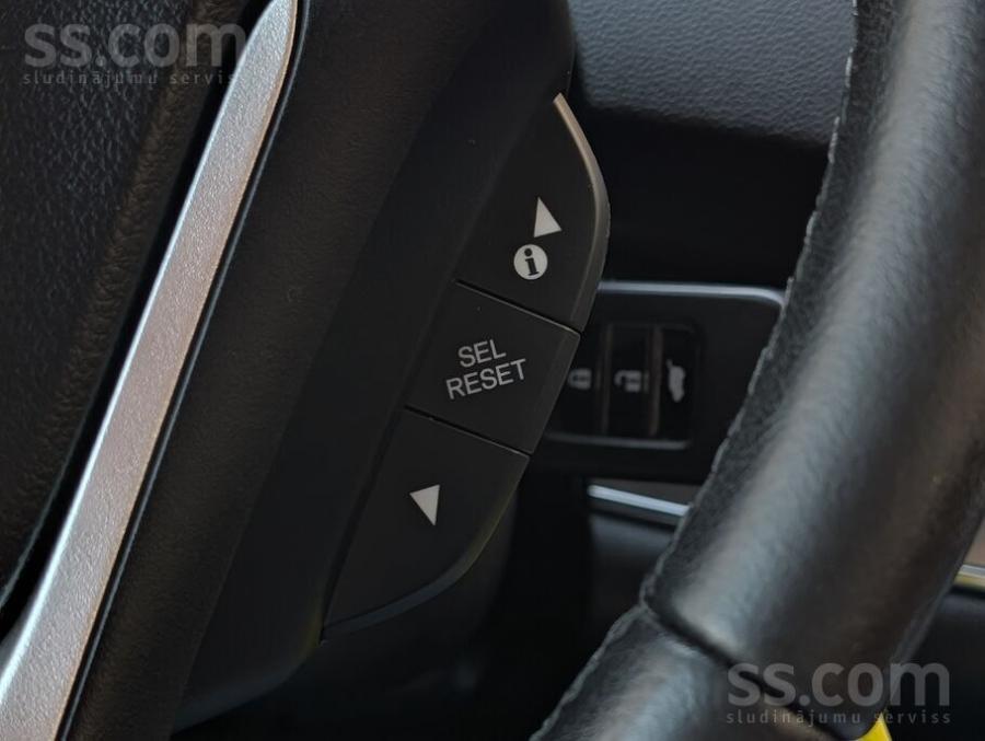 Balts Honda CR-V 2016 Jūrmala, ar dzinēja tilpumu 1.60 L un nobraukumu 250 tūkst. km par 14550 €, foto 28 vietnē AUTOMOTO.COM.LV