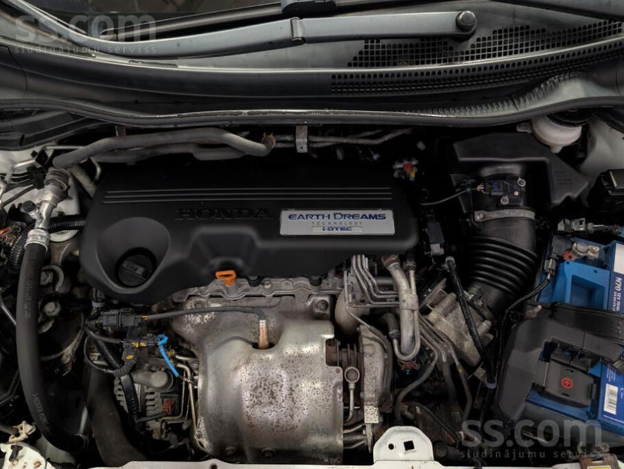 Balts Honda CR-V 2016 Jūrmala, ar dzinēja tilpumu 1.60 L un nobraukumu 250 tūkst. km par 14550 €, foto 34 vietnē AUTOMOTO.COM.LV