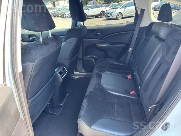 Balts Honda CR-V 2016 Rīga, ar dzinēja tilpumu 1.60 L un nobraukumu 145 tūkst. km par 13650 €, foto 8 vietnē AUTOMOTO.COM.LV
