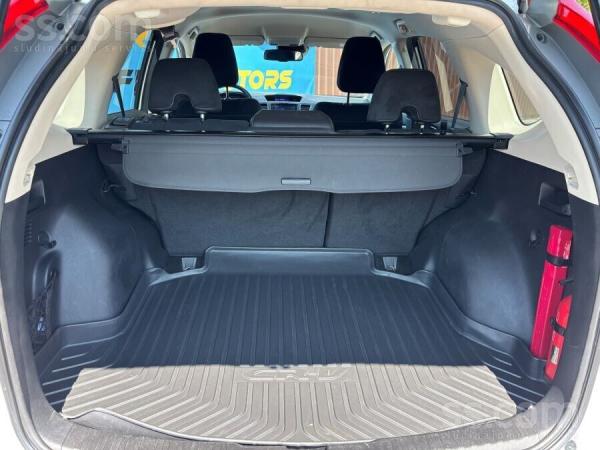 Balts Honda CR-V 2016 Rīga, ar dzinēja tilpumu 1.60 L un nobraukumu 145 tūkst. km par 13650 €, foto 9 vietnē AUTOMOTO.COM.LV