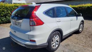 White Honda CR-V 2016 in Taurage, with an engine capacity of 1.60 L and mileage of 330 thousand km for 8450 €, photo 8 on AUTOMOTO.COM.LV