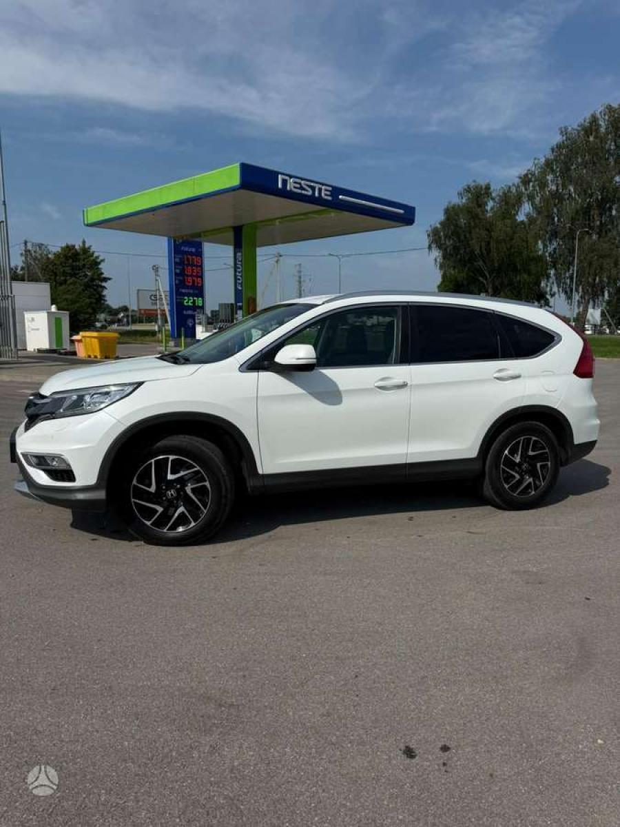 Balts Honda CR-V 2016 Tauragė, ar dzinēja tilpumu 1.60 L un nobraukumu 166 tūkst. km par 12900 €, foto 3 vietnē AUTOMOTO.COM.LV