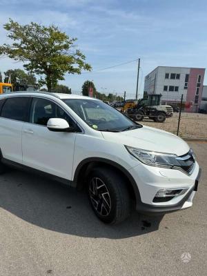 Balts Honda CR-V 2016 Tauragė, ar dzinēja tilpumu 1.60 L un nobraukumu 166 tūkst. km par 12900 €, foto 5 vietnē AUTOMOTO.COM.LV