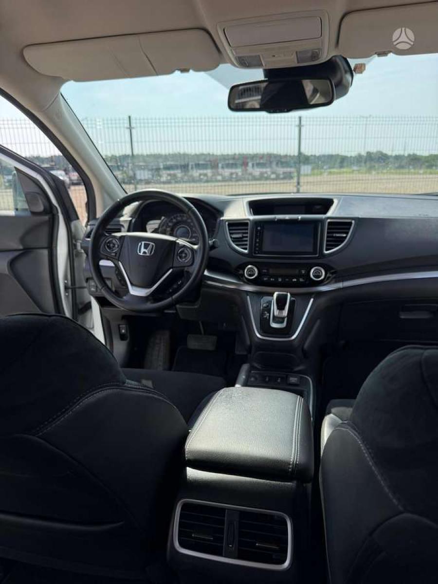 Balts Honda CR-V 2016 Tauragė, ar dzinēja tilpumu 1.60 L un nobraukumu 166 tūkst. km par 12900 €, foto 9 vietnē AUTOMOTO.COM.LV