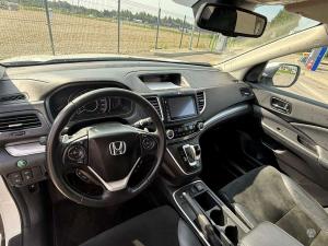 Balts Honda CR-V 2016 Tauragė, ar dzinēja tilpumu 1.60 L un nobraukumu 166 tūkst. km par 12900 €, foto 17 vietnē AUTOMOTO.COM.LV