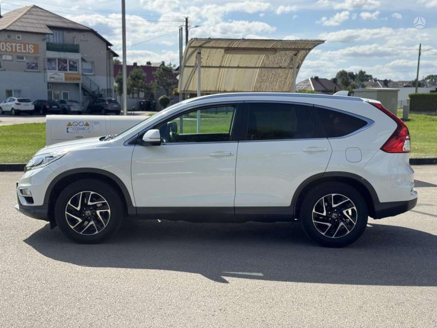 Balts Honda CR-V 2016 Tauragė, ar dzinēja tilpumu 1.60 L un nobraukumu 166 tūkst. km par 12800 €, foto 6 vietnē AUTOMOTO.COM.LV