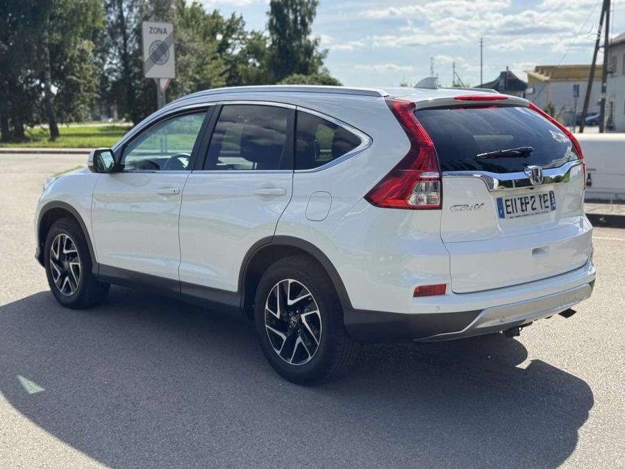 Balts Honda CR-V 2016 Tauragė, ar dzinēja tilpumu 1.60 L un nobraukumu 166 tūkst. km par 12800 €, foto 9 vietnē AUTOMOTO.COM.LV