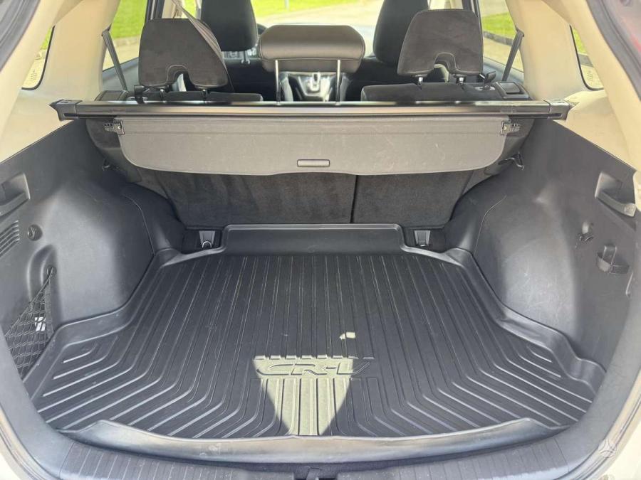 Balts Honda CR-V 2016 Tauragė, ar dzinēja tilpumu 1.60 L un nobraukumu 166 tūkst. km par 12800 €, foto 16 vietnē AUTOMOTO.COM.LV