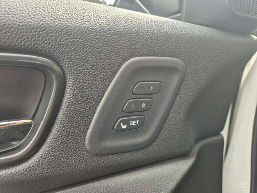 Balts Honda CR-V 2016 Viļņa, ar dzinēja tilpumu 1.60 L un nobraukumu 201 tūkst. km par 14500 €, foto 27 vietnē AUTOMOTO.COM.LV