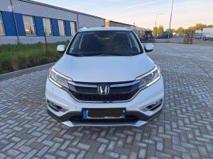White Honda CR-V 2016 in Taurage, with an engine capacity of 1.60 L and mileage of 211 thousand km for 11000 €, photo 3 on AUTOMOTO.COM.LV