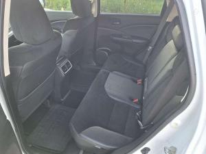 White Honda CR-V 2016 in Taurage, with an engine capacity of 1.60 L and mileage of 211 thousand km for 11000 €, photo 10 on AUTOMOTO.COM.LV
