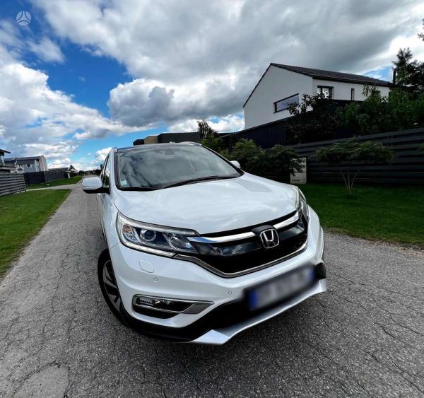 Хонда СРВ 2016 в Вильнюс на AUTOMOTO.COM.LV Белый Хонда СРВ 2016 в Вильнюс, объемом двигателя 1.60 л и пробегом 208 тыс. км за 13999 €, фото 7 на AUTOMOTO.COM.LV