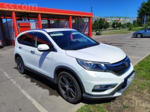 Balts Honda CR-V 2016 Rīga, ar dzinēja tilpumu 1.60 L un nobraukumu 192 tūkst. km par 13700 €, foto  vietnē AUTOMOTO.COM.LV