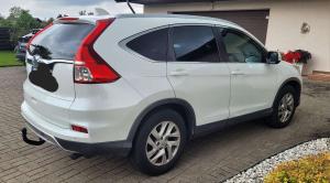 White Honda CR-V 2016 in Panevezys, with an engine capacity of 1.60 L and mileage of 219 thousand km for 9950 €, photo 3 on AUTOMOTO.COM.LV