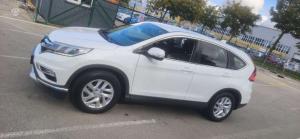 White Honda CR-V 2016 in Klaipeda, with an engine capacity of 1.60 L and mileage of 275 thousand km for 10400 €, photo 7 on AUTOMOTO.COM.LV