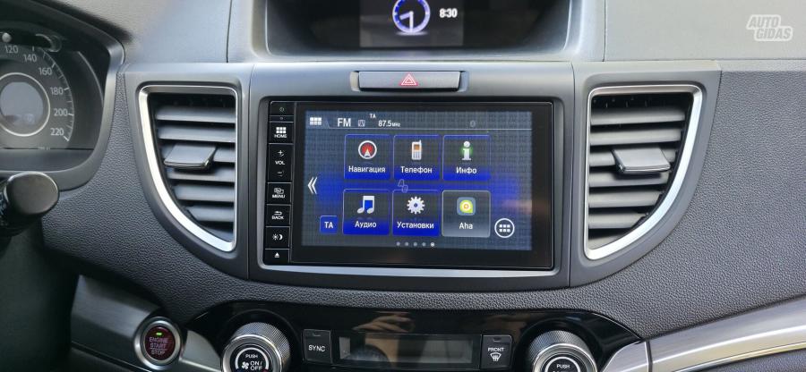 White Honda CR-V 2016 in Pabrade, with an engine capacity of 1.60 L and mileage of 255 thousand km for 12600 €, photo 13 on AUTOMOTO.COM.LV