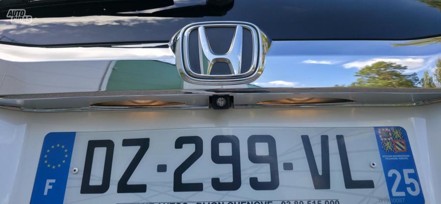 White Honda CR-V 2016 in Pabrade, with an engine capacity of 1.60 L and mileage of 255 thousand km for 12600 €, photo 26 on AUTOMOTO.COM.LV