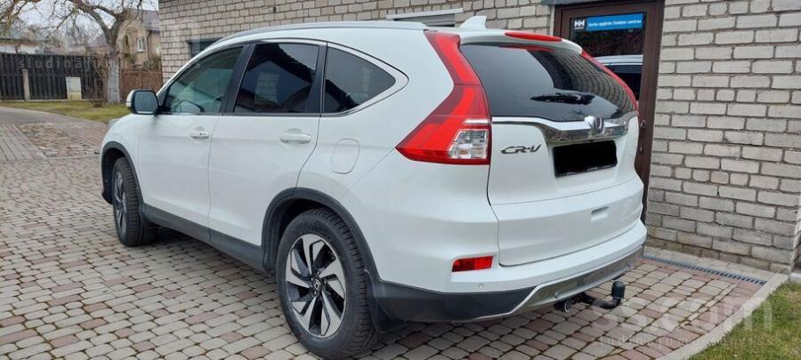 Balts Honda CR-V 2017 Liepāja, ar dzinēja tilpumu 1.60 L un nobraukumu 196 tūkst. km par 12900 €, foto 3 vietnē AUTOMOTO.COM.LV