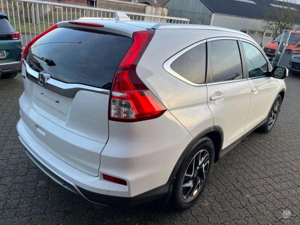 Balts Honda CR-V 2017 Utena, ar dzinēja tilpumu 1.60 L un nobraukumu 247 tūkst. km par 9390 €, foto 4 vietnē AUTOMOTO.COM.LV