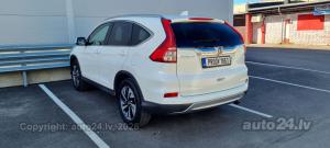 White Honda CR-V 2017 in Tallinn, with an engine capacity of 1.60 L and mileage of 134 thousand km for 17850 €, photo 7 on AUTOMOTO.COM.LV