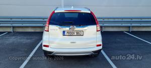 White Honda CR-V 2017 in Tallinn, with an engine capacity of 1.60 L and mileage of 134 thousand km for 17850 €, photo 8 on AUTOMOTO.COM.LV
