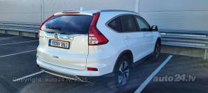 White Honda CR-V 2017 in Tallinn, with an engine capacity of 1.60 L and mileage of 134 thousand km for 17850 €, photo 9 on AUTOMOTO.COM.LV