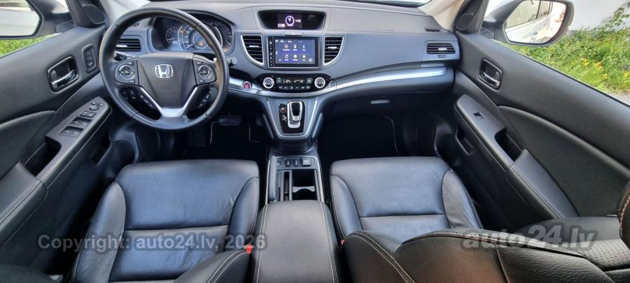White Honda CR-V 2017 in Tallinn, with an engine capacity of 1.60 L and mileage of 134 thousand km for 17850 €, photo 21 on AUTOMOTO.COM.LV