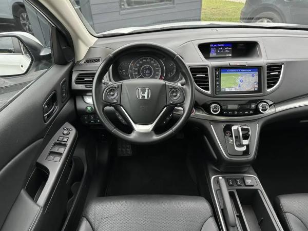 Balts Honda CR-V 2017 Jelgava, ar dzinēja tilpumu 1.60 L un nobraukumu 250 tūkst. km par 14950 €, foto 5 vietnē AUTOMOTO.COM.LV