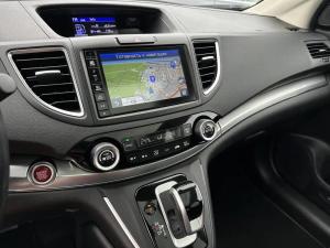 White Honda CR-V 2017 in Jelgava, with an engine capacity of 1.60 L and mileage of 250 thousand km for 14950 €, photo 13 on AUTOMOTO.COM.LV