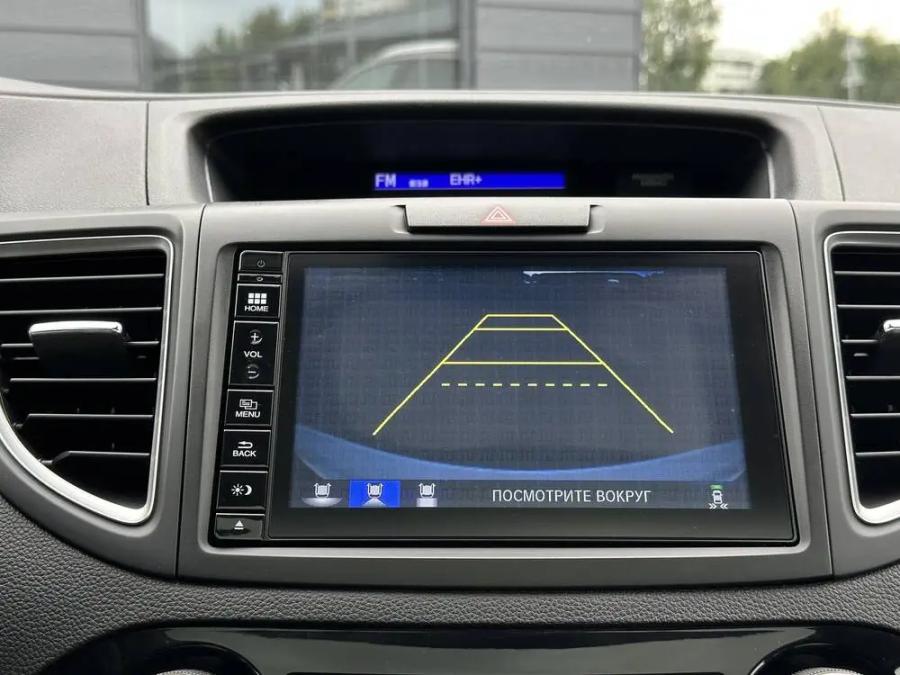 White Honda CR-V 2017 in Jelgava, with an engine capacity of 1.60 L and mileage of 250 thousand km for 14950 €, photo 14 on AUTOMOTO.COM.LV